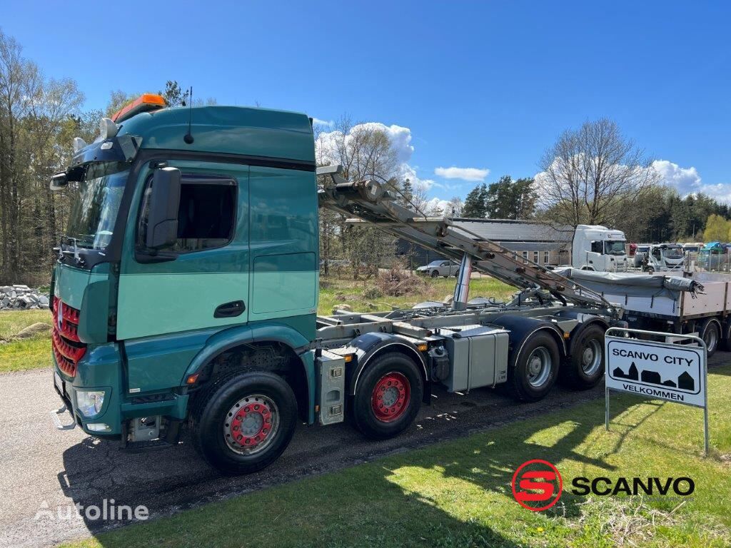 Mercedes-Benz Arocs 3251 K kamion sa kukom za podizanje tereta