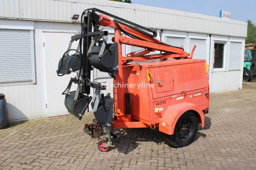 JLG 6308 AN rasvetni toranj