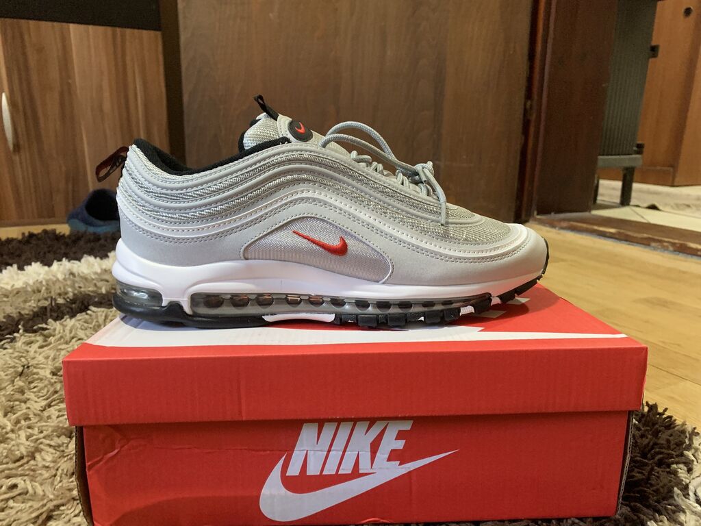 Prodajem patike Nike AirMax 97 nikad obuvene,br 44 Bez i jedne