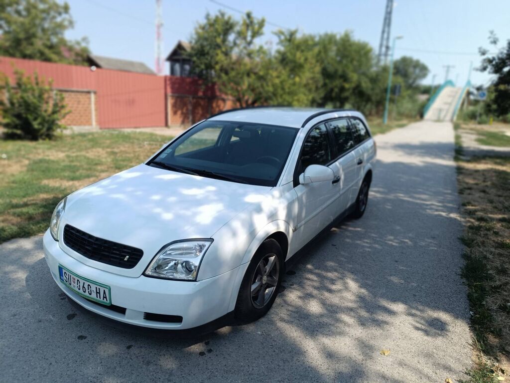 Opel Vectra: 1.9 l | 2004 г. | 300000 km. Van/Minibus