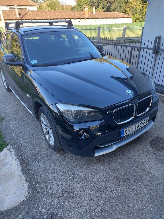 BMW X1: 0.2 - engine capacity l | 2010 г. SUV/4x4