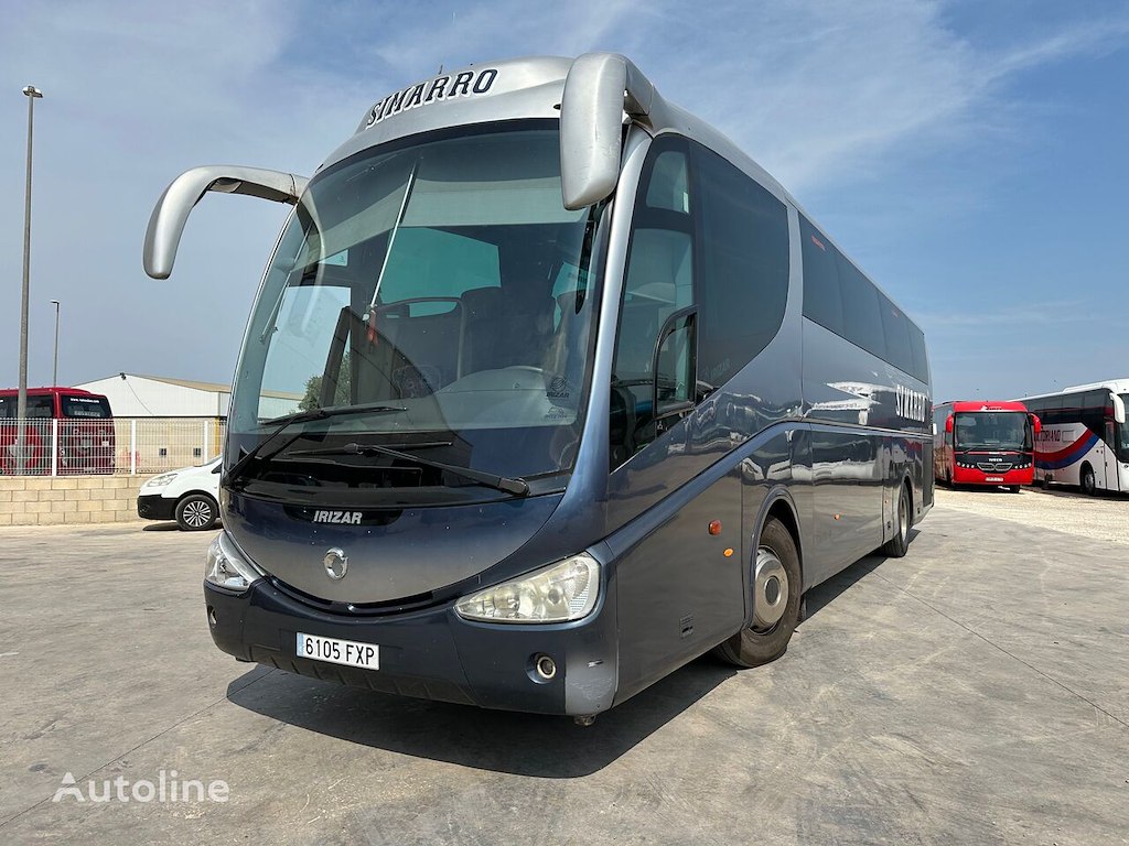 IVECO HDH IRIZAR PB C-45 turistički autobus