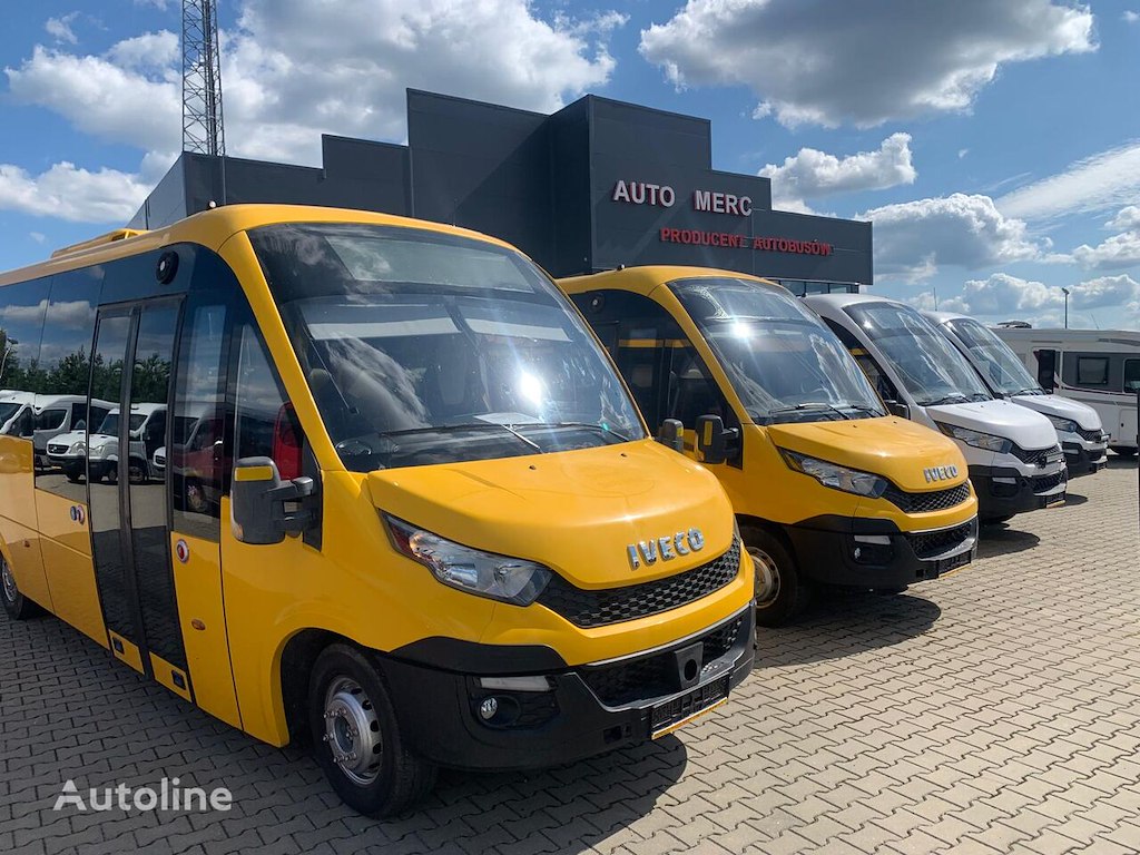 IVECO Daily First- 32 Miejsc Siedzących + 3 Stojące autobus za razgledavanje grada