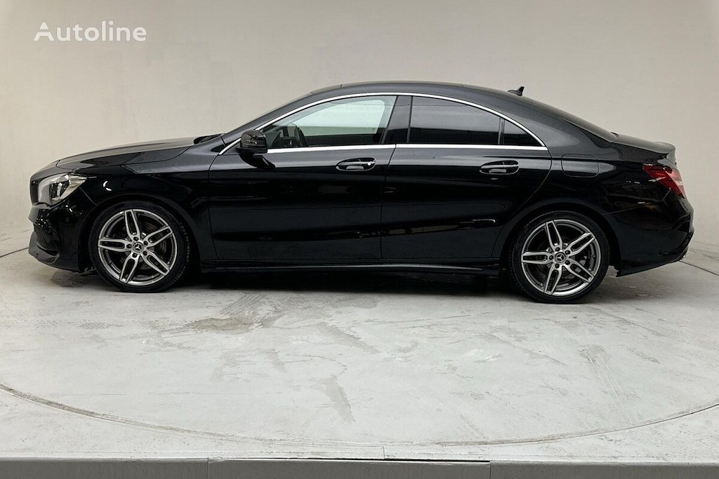 Prodaje se Mercedes-Benz CLA sedan na aukciji