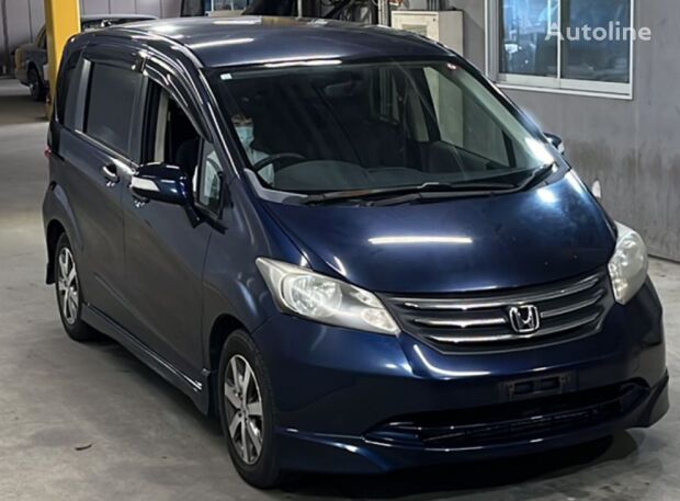 Honda Freed limuzina