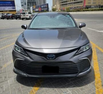 Toyota Toyota Camry 2.5 LE Hybrid sedan