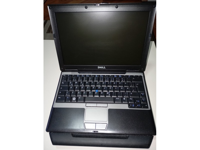 Dell latitude D430 sa docking stanicom