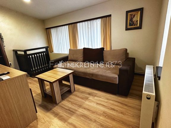 Prodaja nameštenog stana-apartmana Zlatibor 42m2