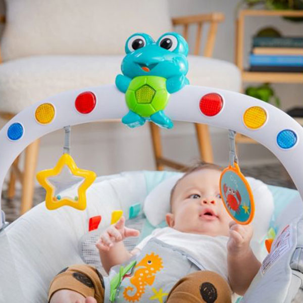 Kids II Baby Einstein muzicka ležaljka Kick To It Neptune 0-6m (Max 9kg) SKU13102