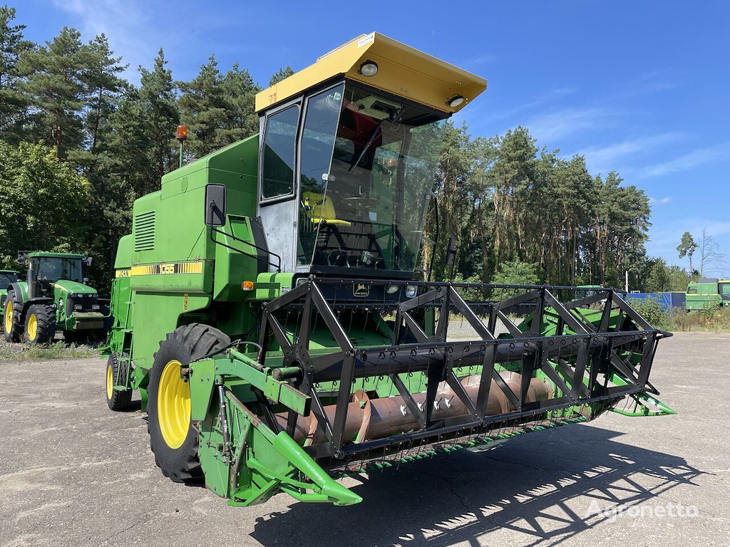 John Deere 1055 kombajn za žito