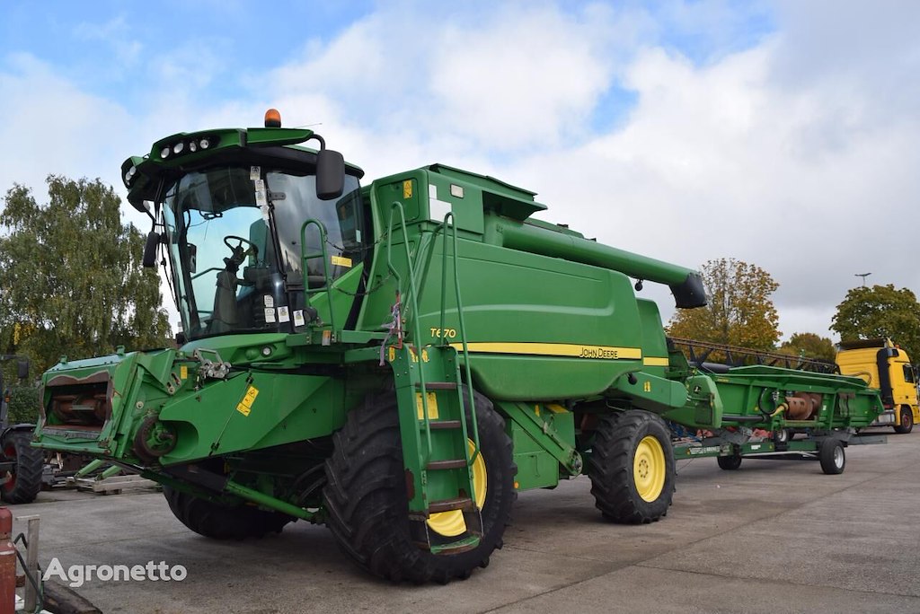 John Deere T 670 kombajn za žito