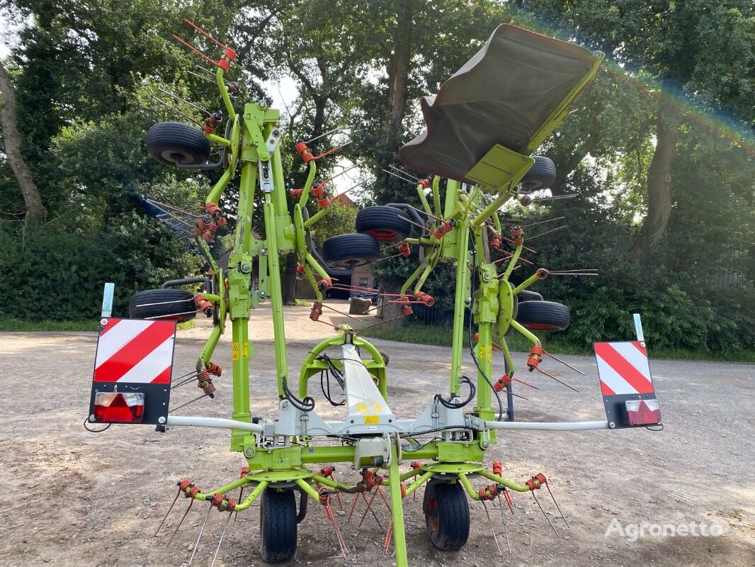 Claas Volto 900 prevrtač sena