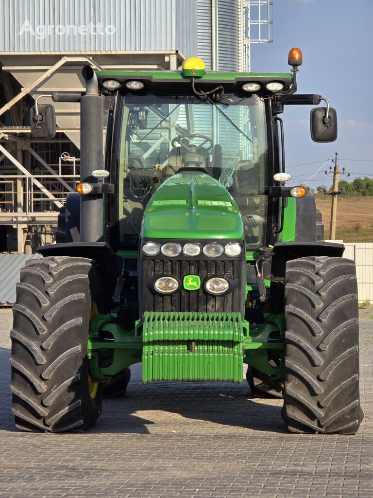 John Deere 8320 R traktor točkaš