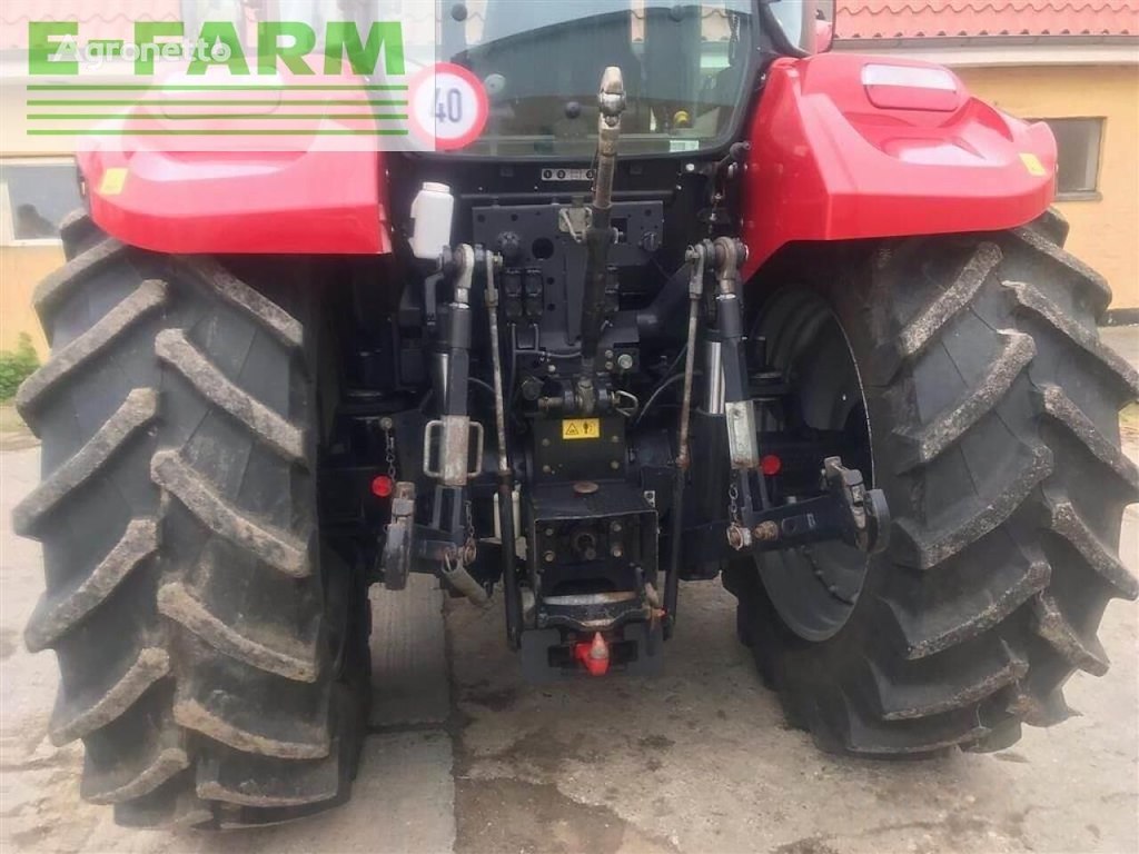 Case IH farmall 115 u pro står på sjælland traktor točkaš