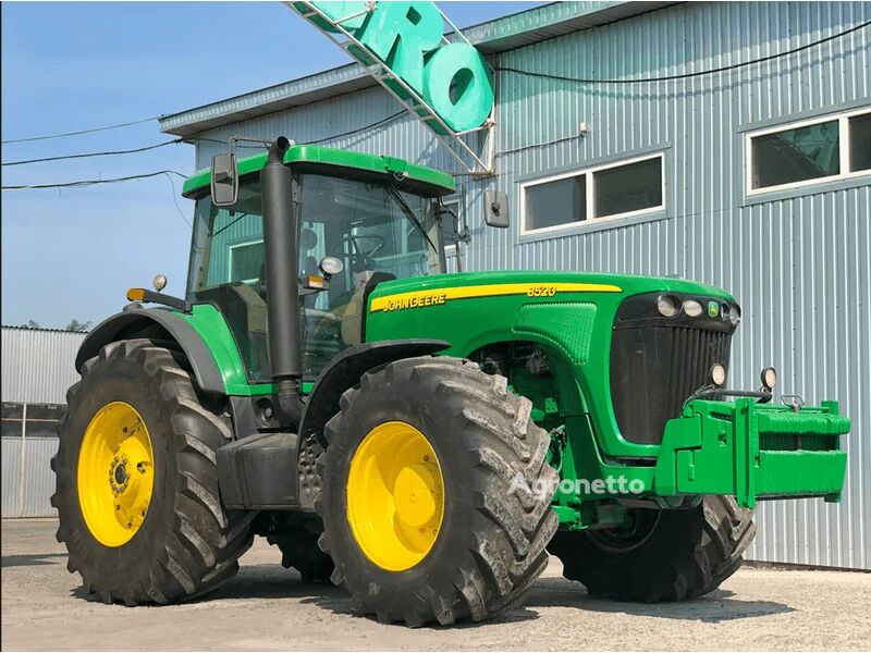 John Deere 8520 traktor točkaš