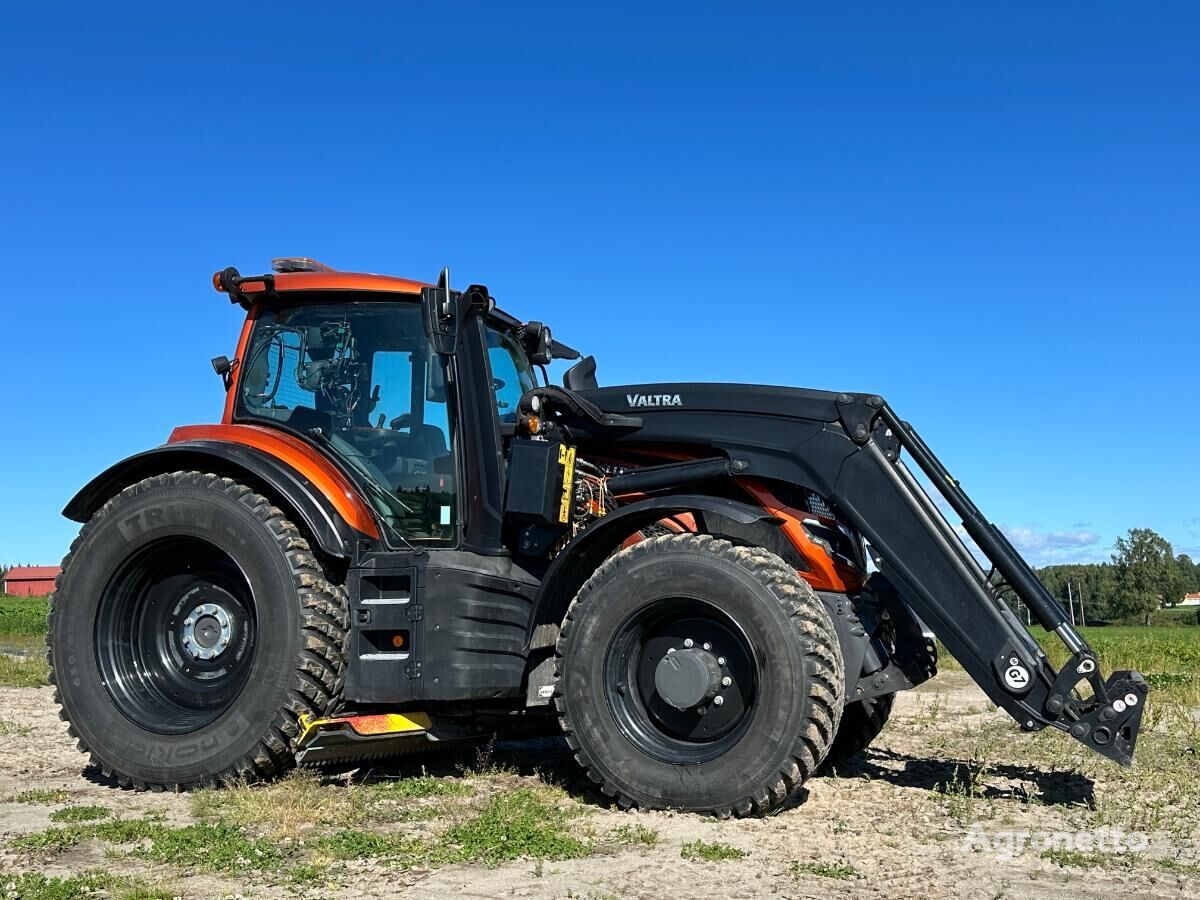 Prodaje se Valtra T255 traktor točkaš na aukciji