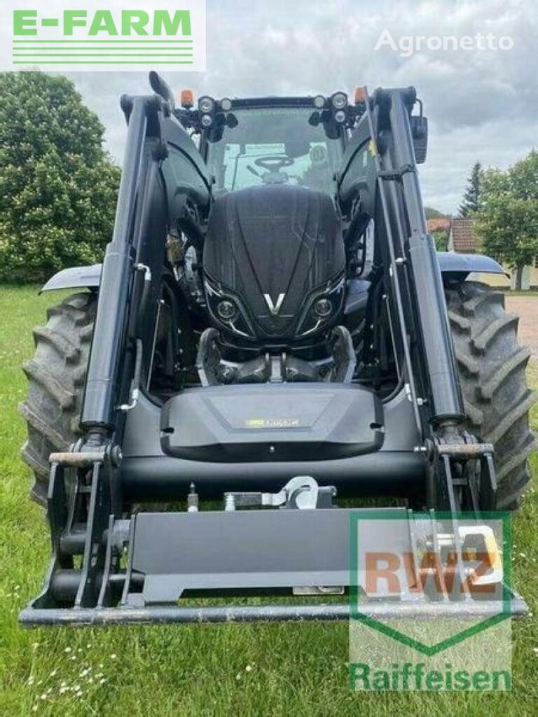 T174 versu traktor točkaš