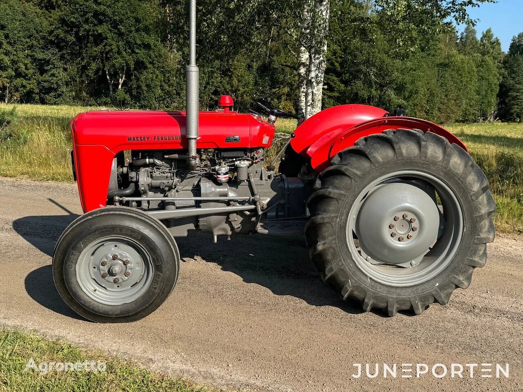 Prodaje se Massey Ferguson 35 mini traktor na aukciji