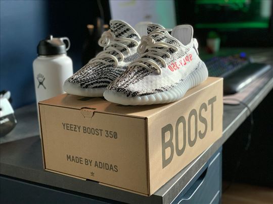 Adidas Yeezy 350 Outlet model