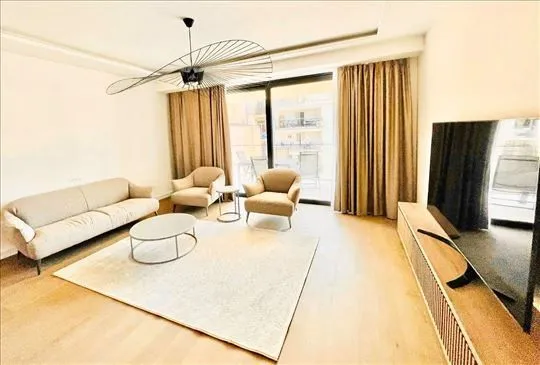 Izdavanje, četvorosoban stan, 140m2, Stari Grad, Beograd