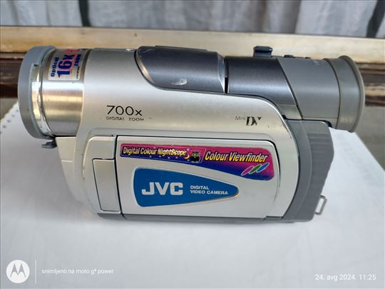 JVC GR-D21 miniDV video kamera