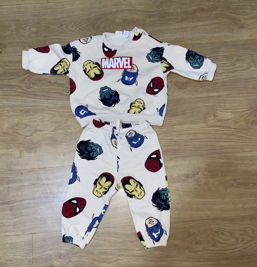 H&M Marvel trenerka za bebe