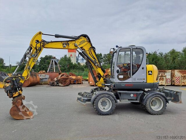 Bager na točkovima
Wacker Neuson EW100 (With Rototilt)