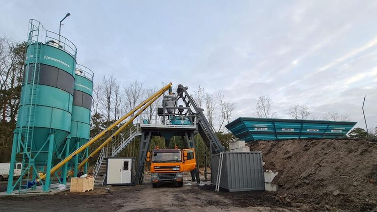 60 m3 / h kompaktna betona
Constmach | Concrete Plant Manufacturer 60 m3/h compact concrete batching plant