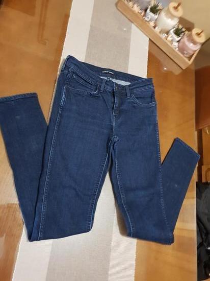 Levis original uzane uz nogu w27