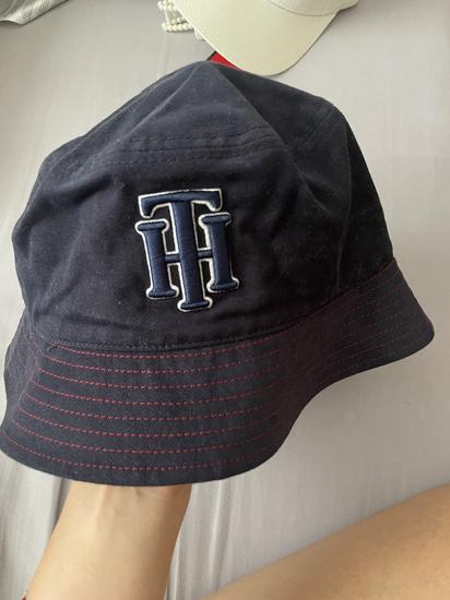 Tommy Hilfiger bucket hat