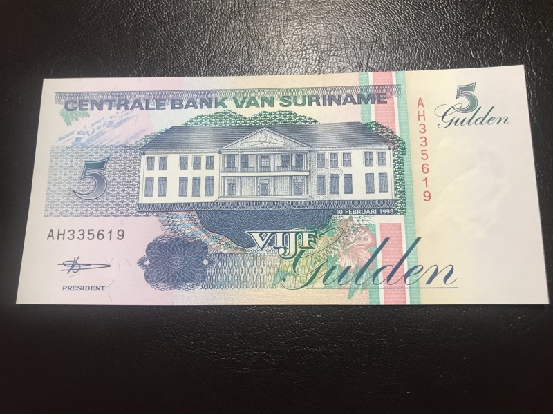 SURINAM 5 GULDENA. UNC.1998.