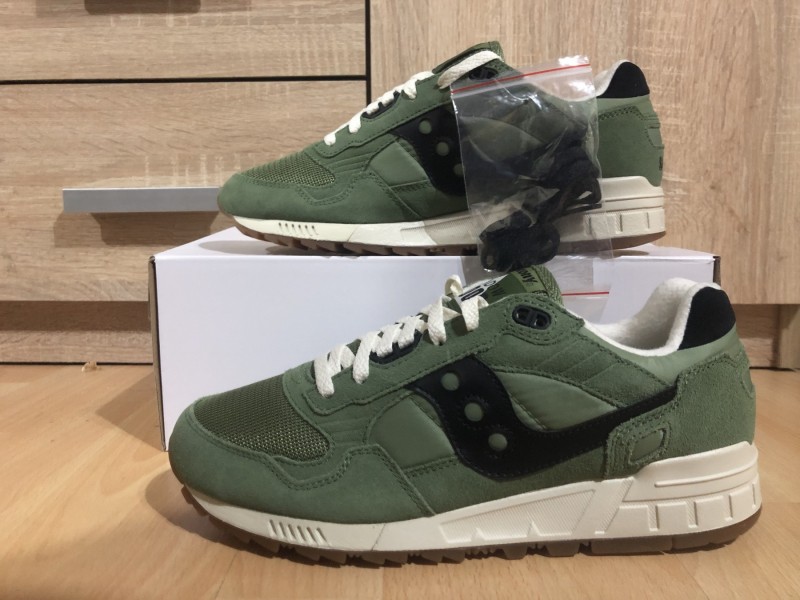 Soucony Shadow br.42.5 prelep model top Cena