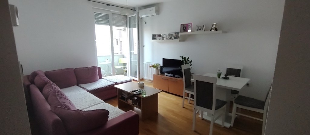 NOVI SAD - SAJAM - 38. 00 m2