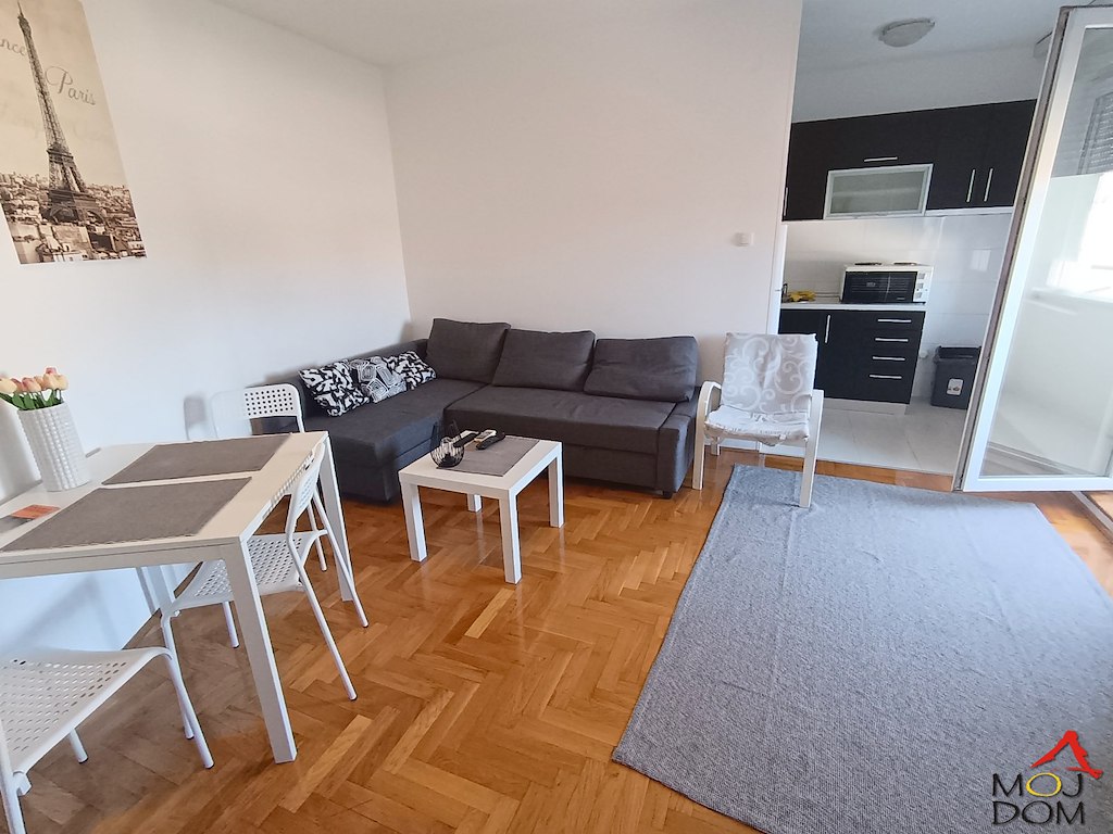 Stan,NOVI SAD,SOMBORSKI BULEVAR,kv: 36, € 93500, ID: 1028825