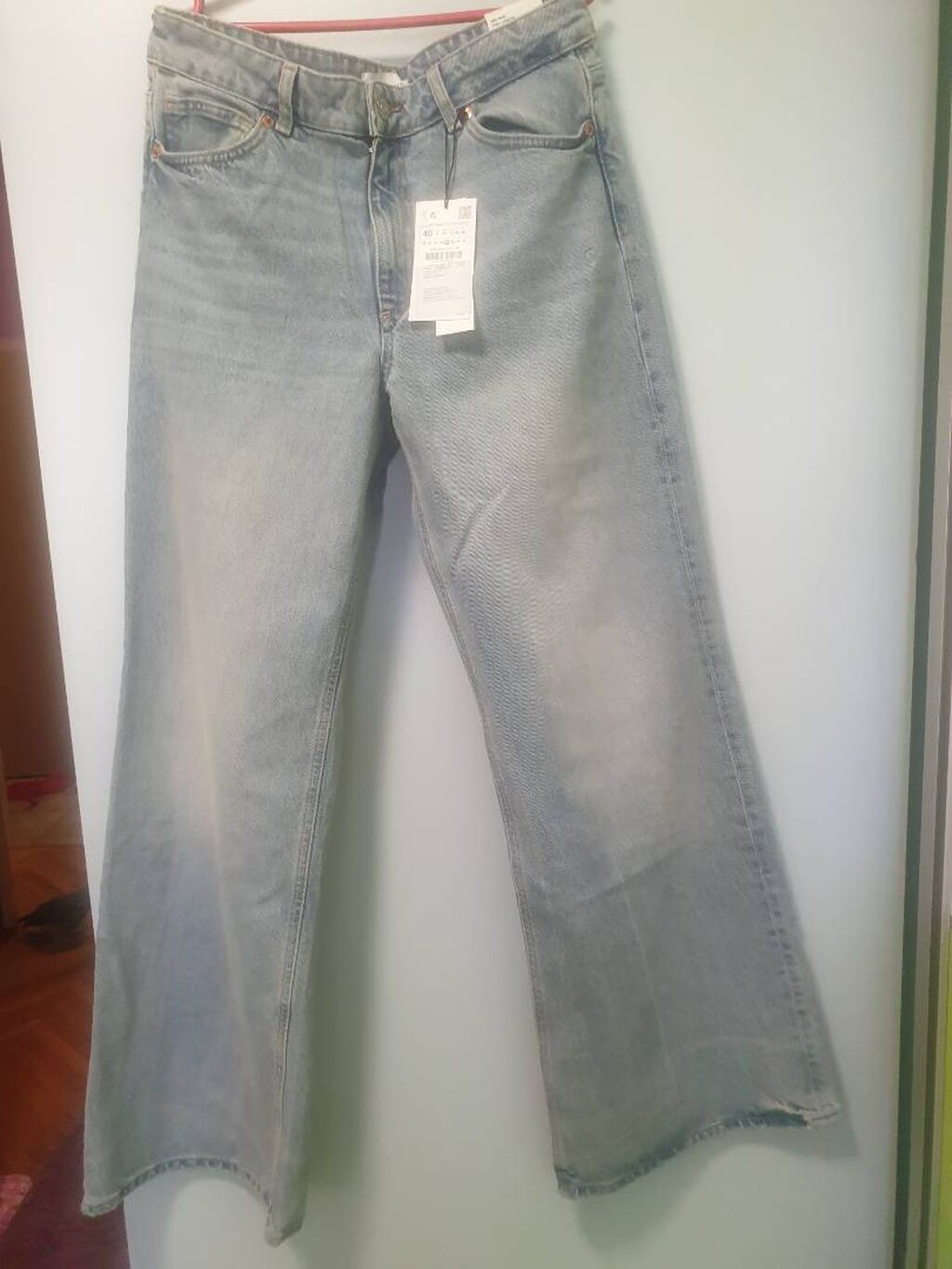 Zara nove farmerke sa etiketom. Wide leg model. Vel.40