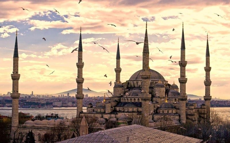 ISTANBUL JESEN AVIONOM OKTOBAR, NOVEMBAR I DECEMBAR