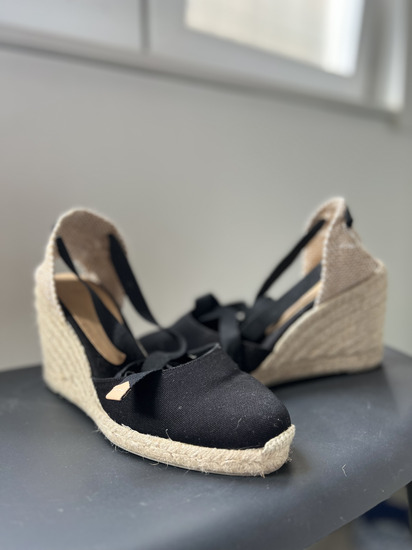 SNIZENO NA 9000 Nove Castaner espadrile