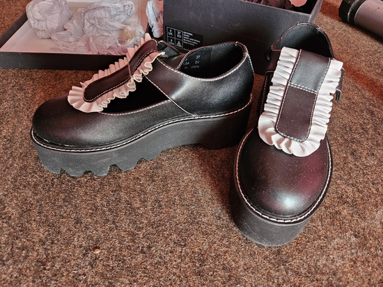 Disturbia Sweet Jane