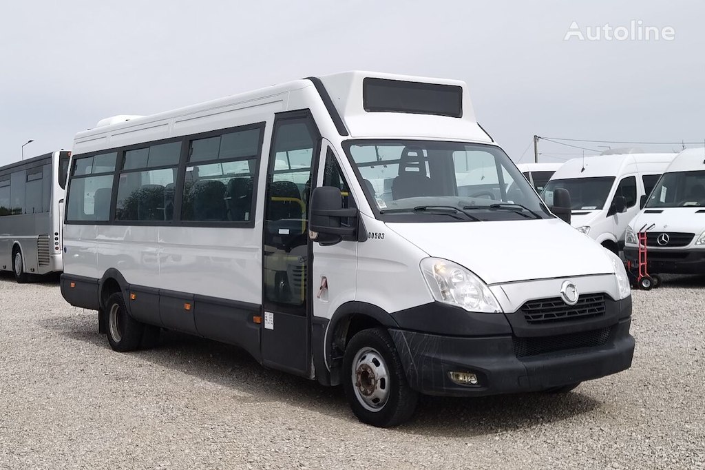 IVECO Daily 23 *NOWY SILNIK* 2 SZTUKI*, klima, winda handicap prigradski autobus