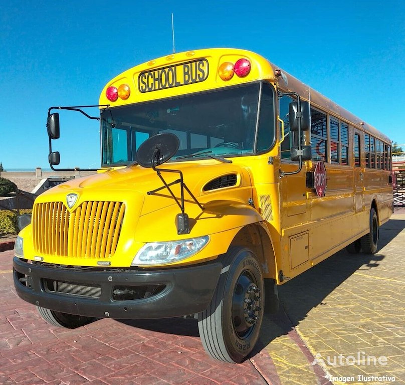 International CE 3000 školski autobus