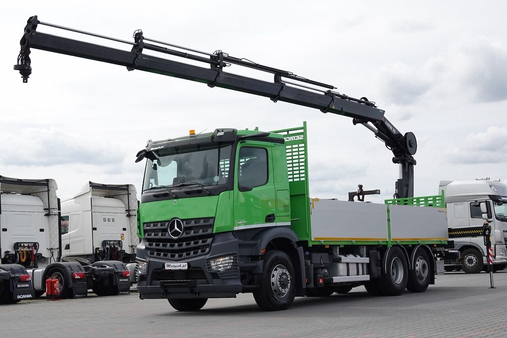 Mercedes-Benz AROCS 2636 / 6x4 / 6x2 / 4x4 / SKRZYNIOWY - 6,2 m / + HDS HIAB 1 kamion s ravnom platformom