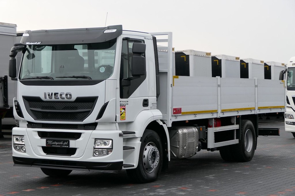 IVECO STRALIS 330 kamion s ravnom platformom