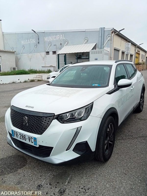 Prodaje se Peugeot 2008 krosover na aukciji