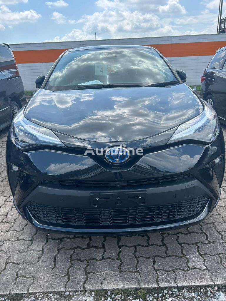 Toyota C-HR Hybrid 2021 terenac