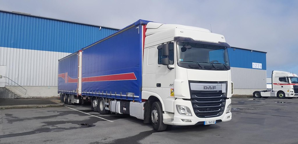 DAF XF 510/ ZESTAW TANDEM 120 M3 / PRZEJAZDOWY / 2017 ROK / SPROWADZ kamion sa klizna zavesa cerada + prikolica sa kliznom ceradom