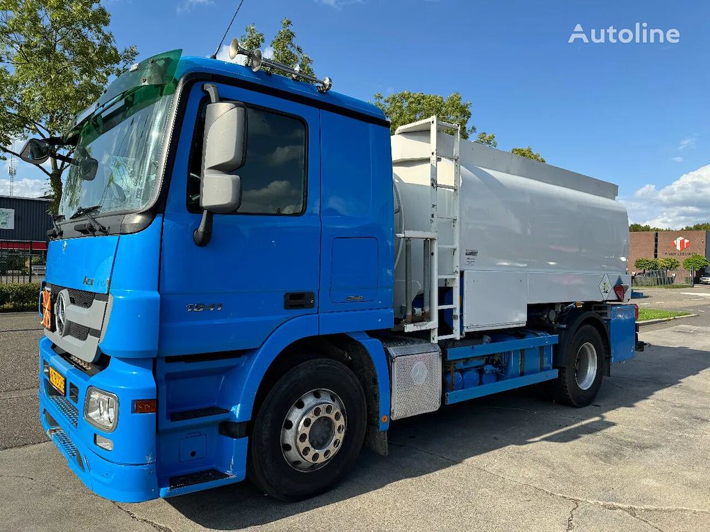 Mercedes-Benz Actros 1841 4X2 - EURO 5 + 2 CHAMBER autocisterna