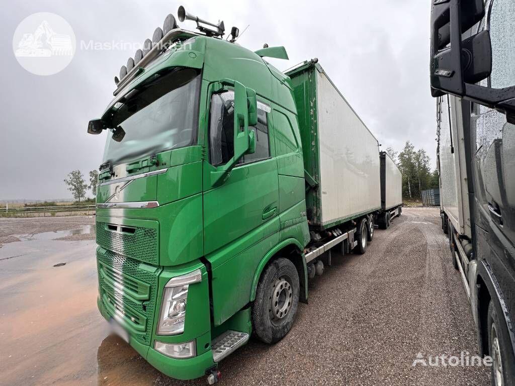 Volvo FH 540 kamion za prevoz drva