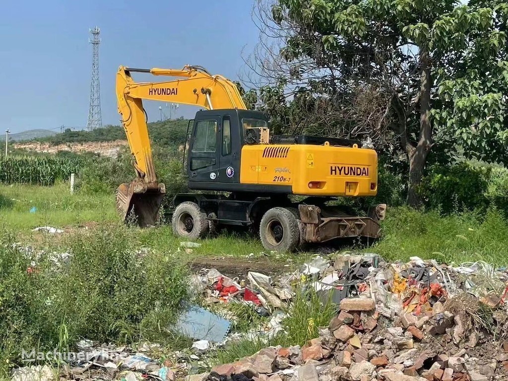 Hyundai R210W 21 tons bager točkaš