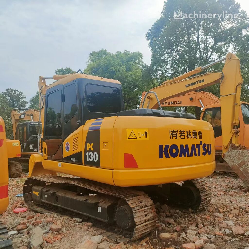 Komatsu PC130 bager guseničar