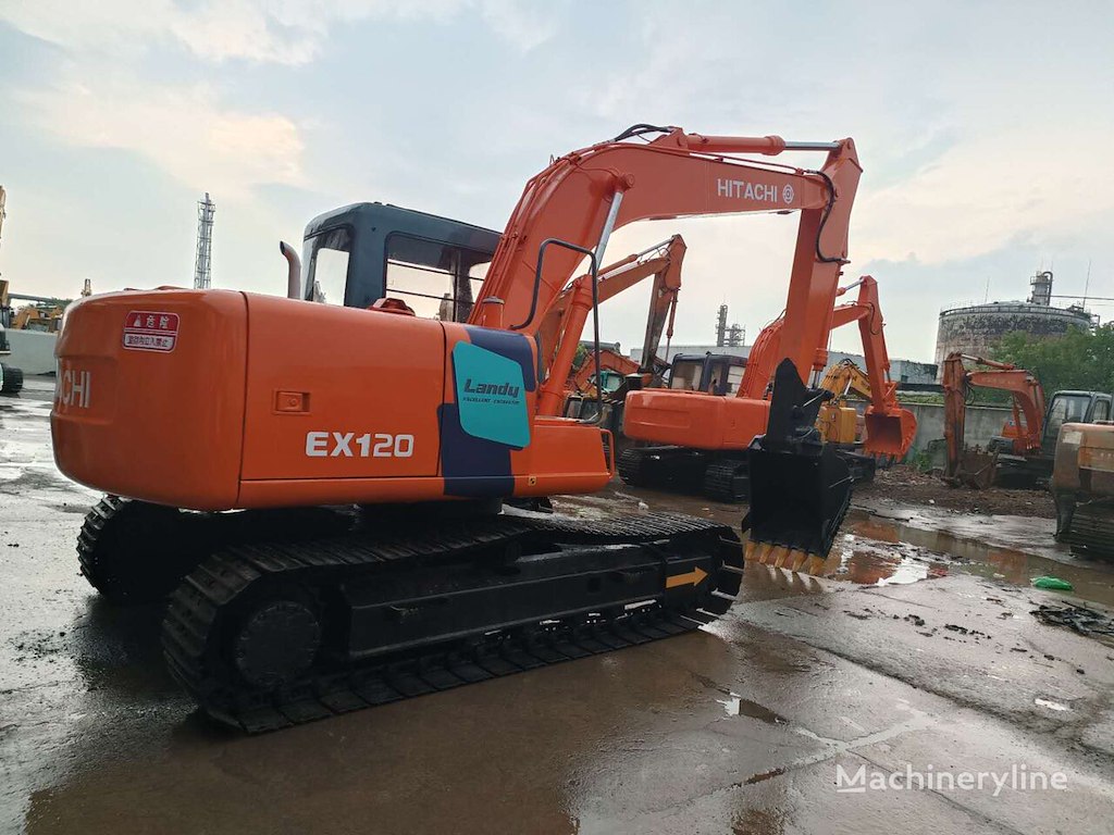 Hitachi EX120 bager guseničar